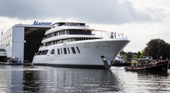 SuperyachtNews.com - Fleet - Feadship launches 92m superyacht ‘Aquarius’