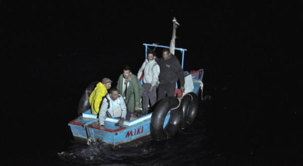 SuperyachtNews.com - Business - Gene Machine migrant rescue: The ...