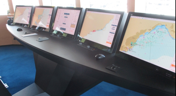 SuperyachtNews.com - Fleet - A bridge to the future...