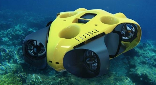 SuperyachtNews.com - Technology - Underwater drones – the latest ...